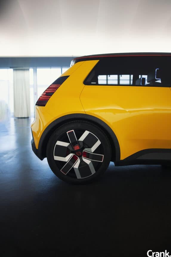 Rencontre avec la Renault R5 prototype - CRANK